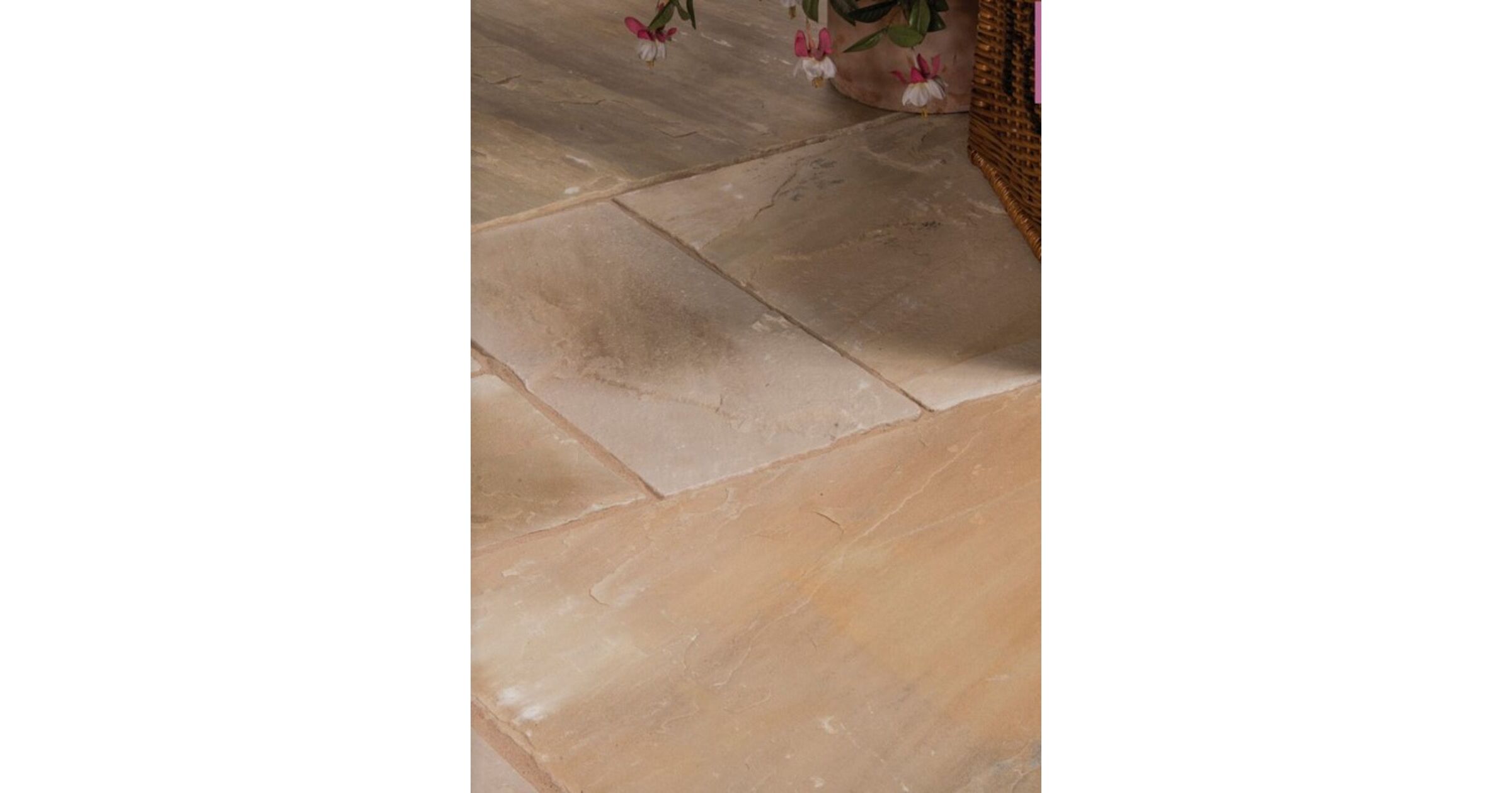 600 X 290 X 22MM RIPPON BUFF SANDSTONE CALIBRATED PAVING (BLUE MARK)