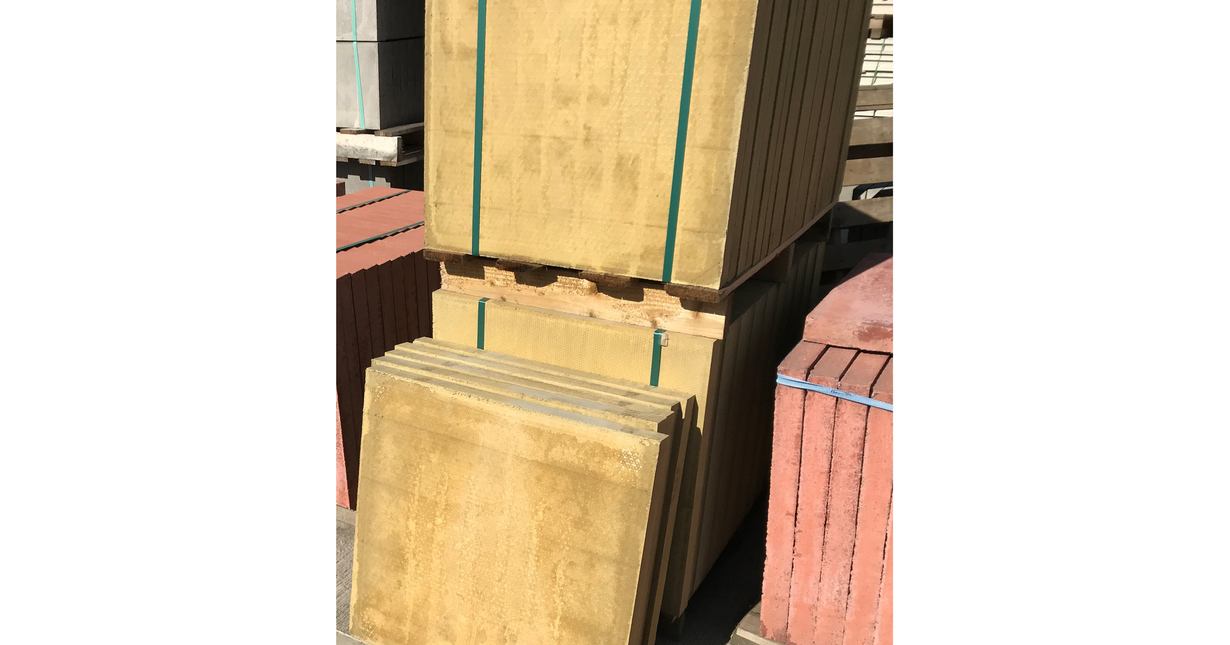 600 X 600 X 50MM BUFF FLAG