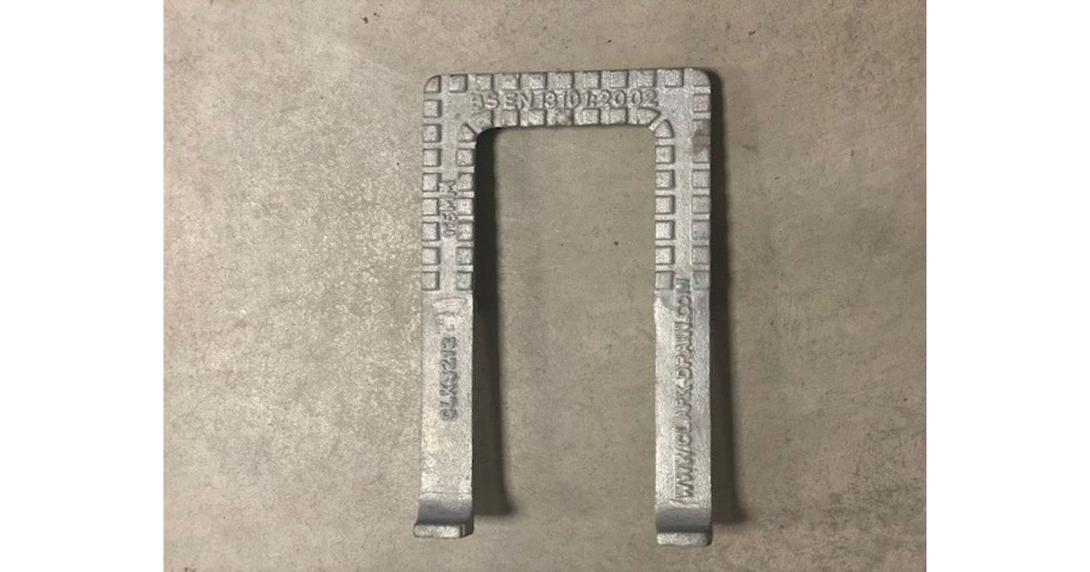 4 1/2" GALV STEP IRON