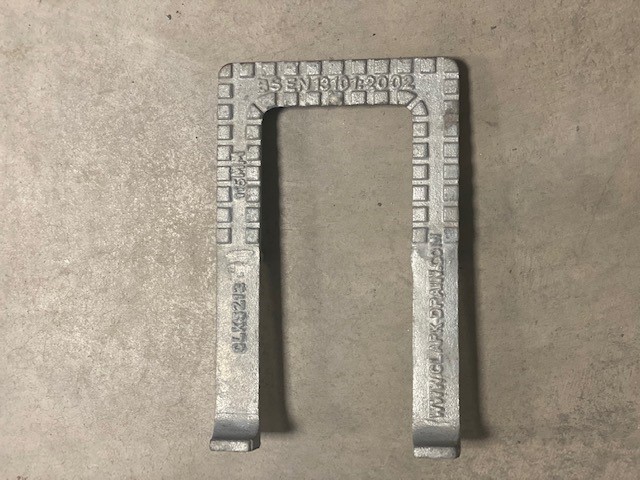 4 1/2" GALV STEP IRON