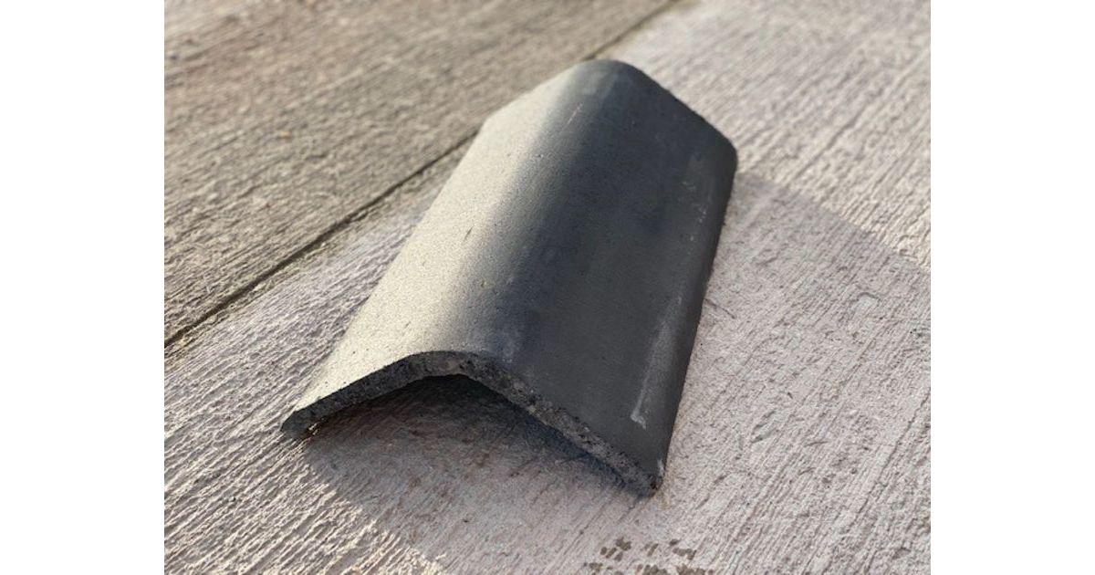 MARLEY MODERN UNIVERSAL ANGLE RIDGE SMOOTH ANTHRACITE 457MM LONG