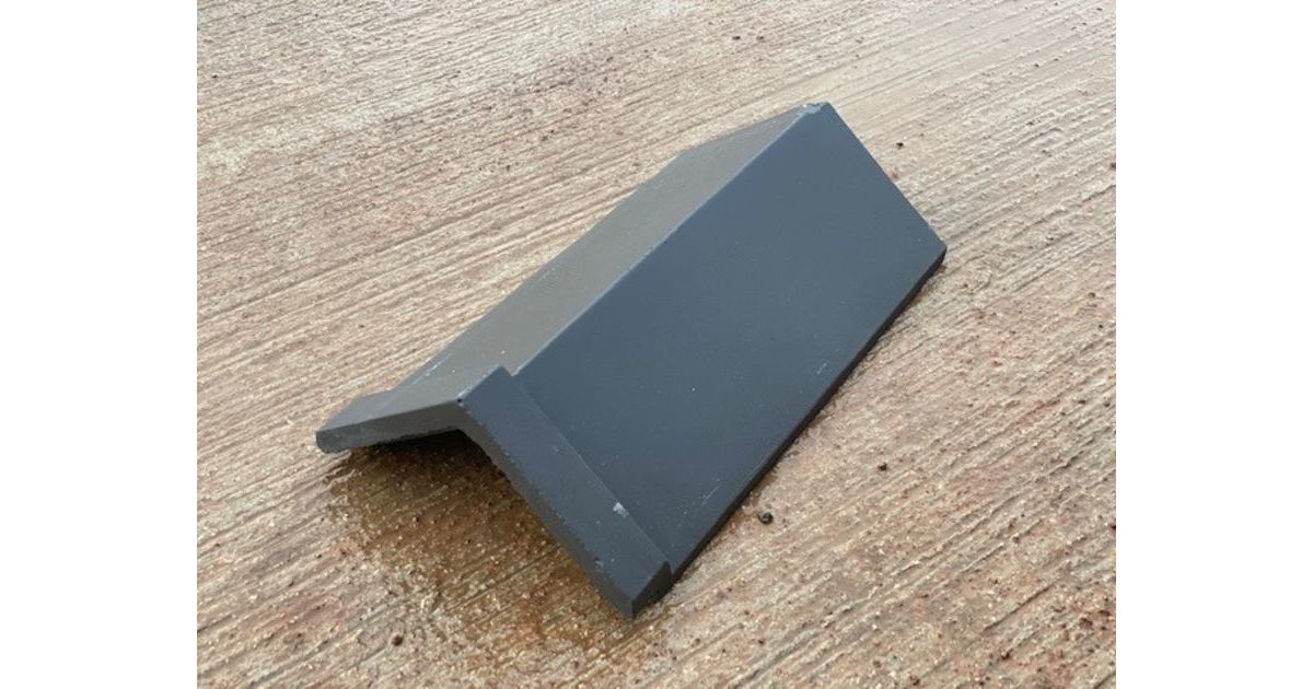 105 DEG BLUE BLACK COMPOSITE ANGLE CAPPED RIDGE 450MM LONG