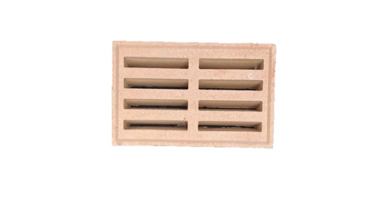 215 X 140MM (9" X 6") BUFF LOUVRED AIRBRICK